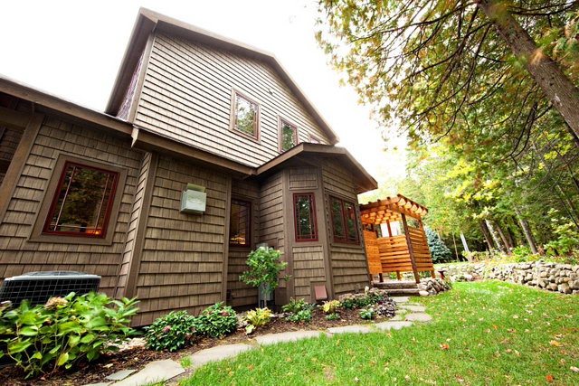 Family Retreat Main - DLH Builders