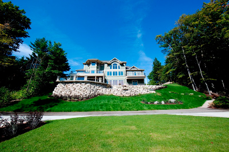 Lakeside Overlook - DLH Builders