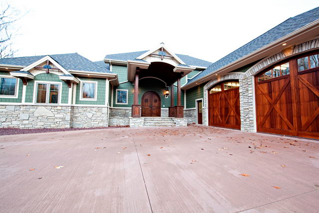 Lakeside Overlook - DLH Builders